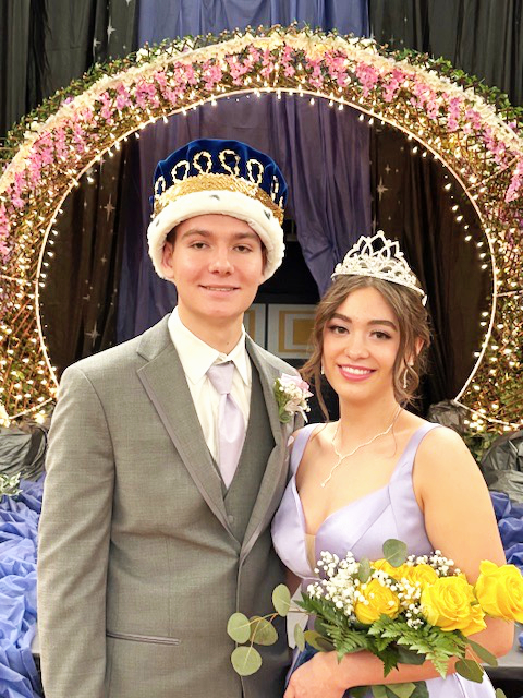 United Local Prom Queen and King | News, Sports, Jobs - Salem News